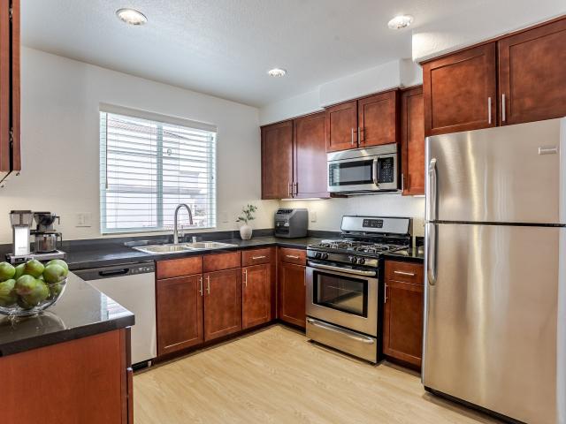 1 BR, 1 BA Apartment 512 Adora Cir Unit 0824, Roseville, CA 95678