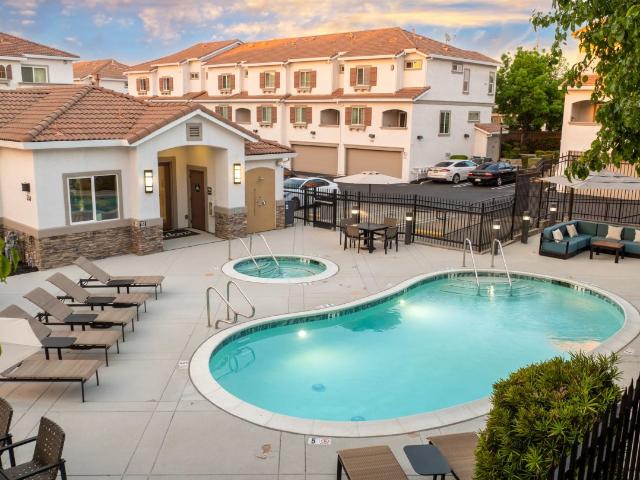 1 BR, 1 BA Apartment 512 Adora Cir Unit 1016, Roseville, CA 95678