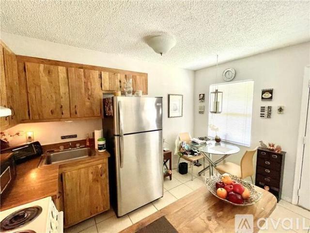 1 BR, 1 BA Apartment 5162 NE 6th Ave, Unit 327, Oakland Park, FL 33334