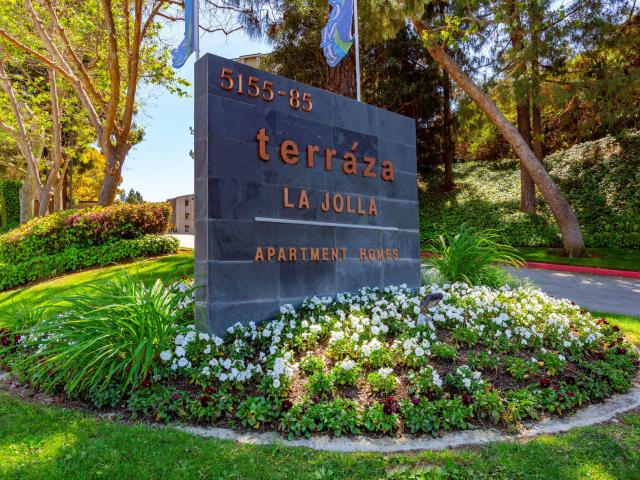 1 BR, 1 BA Apartment 5165 Luigi Terrace Unit 33, San Diego, CA 92122
