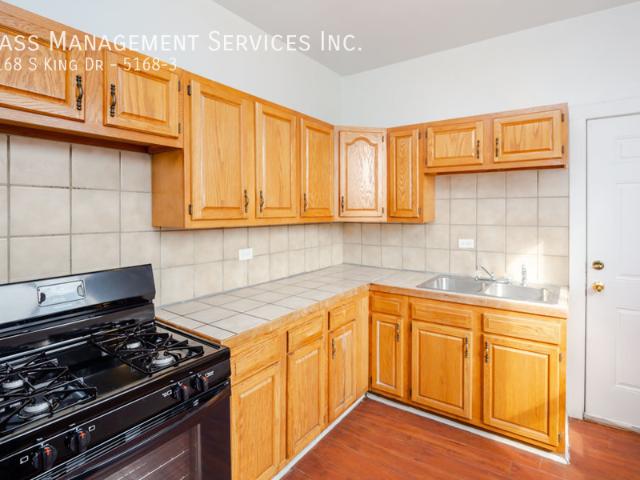 1 BR, 1 BA Apartment 5168 S King Dr, Chicago, IL 60615