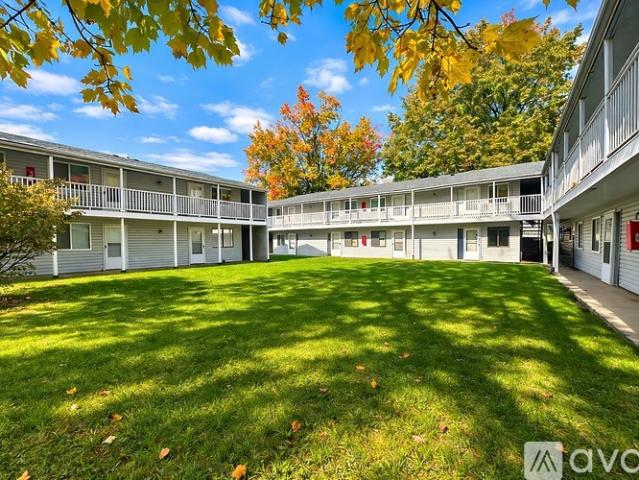 1 BR, 1 BA Apartment 516 Massillon Rd, Unit 12, Akron, OH 44306