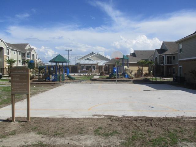 1 BR, 1 BA Apartment 5201 Kostoryz Road, Corpus Christi, TX 78415