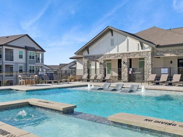 1 BR, 1 BA Apartment 5222 Shadydell Dr Unit 5302, Fort Worth, TX 76135