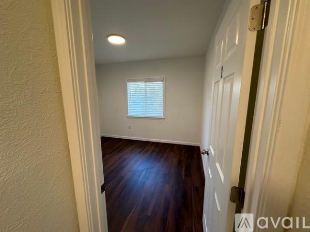 1 BR, 1 BA Apartment 5228 South State Street, Unit 1, Tacoma, WA 98409