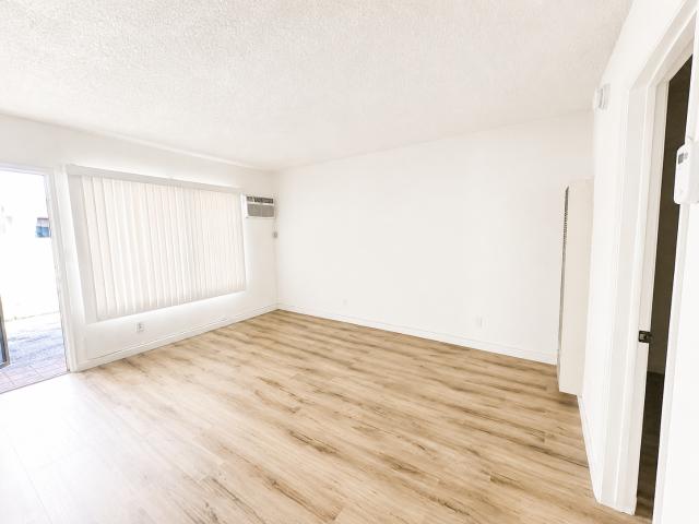 1 BR, 1 BA Apartment 5242 Cahuenga Blvd North Hollywood, CA 91601