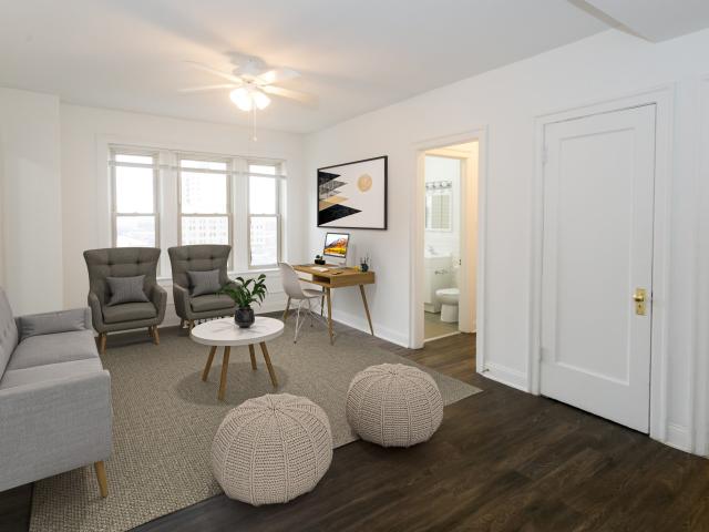 1 BR, 1 BA Apartment 5242 South Hyde Park Boulevard Unit 0310, Chicago, IL 60615