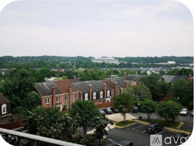 1 BR, 1 BA Apartment 5250 Valley Forge Drive, Unit 509, Alexandria, VA 22304