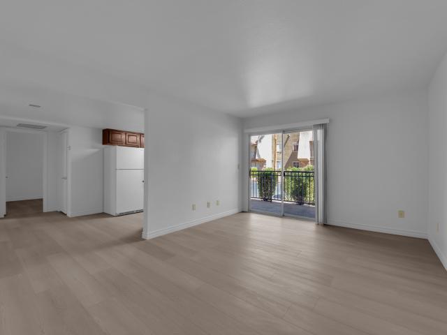 1 BR, 1 BA Apartment 5295 Indian River Dr, Las Vegas, NV 89103