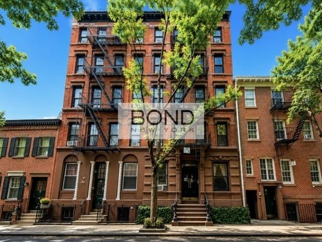 1 BR, 1 BA Apartment 52 Barrow Street, New York, NY 10014