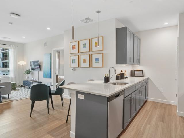1 BR, 1 BA Apartment 533 Main Street Unit 5034, East Orange, NJ 07018