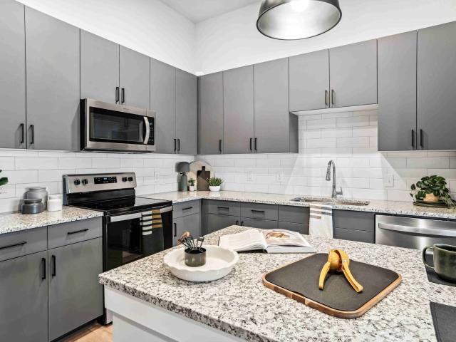 1 BR, 1 BA Apartment 5306 Acadia Heights Drive Unit 1206, Charlotte, NC 28217