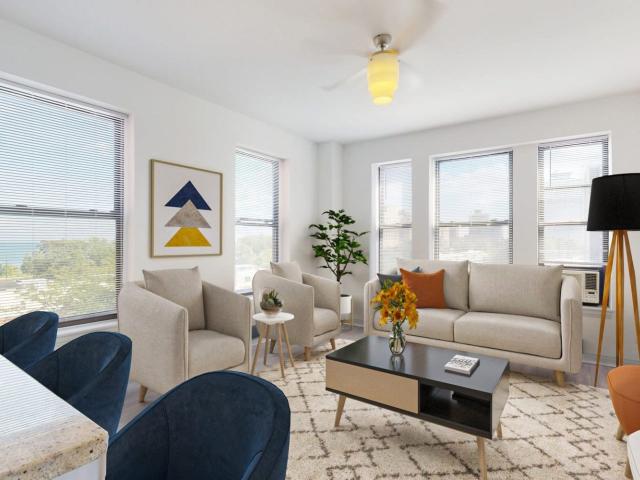 1 BR, 1 BA Apartment 5307 South Hyde Park Boulevard Unit 320, Chicago, IL 60615