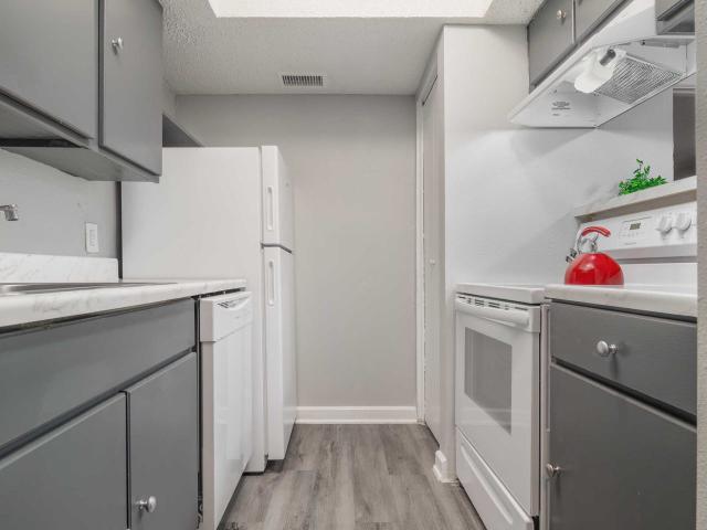 1 BR, 1 BA Apartment 5315 Fredericksburg Road Unit 0606, San Antonio, TX 78229