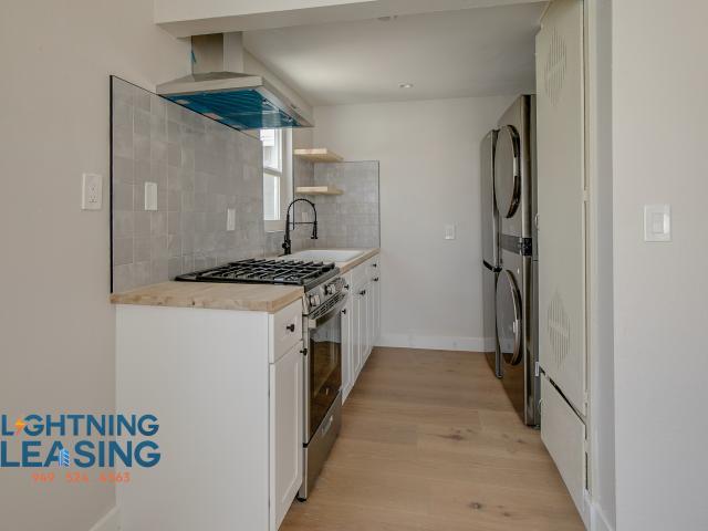1 BR, 1 BA Apartment 5339 E Ocean Blvd, Long Beach, CA 90803