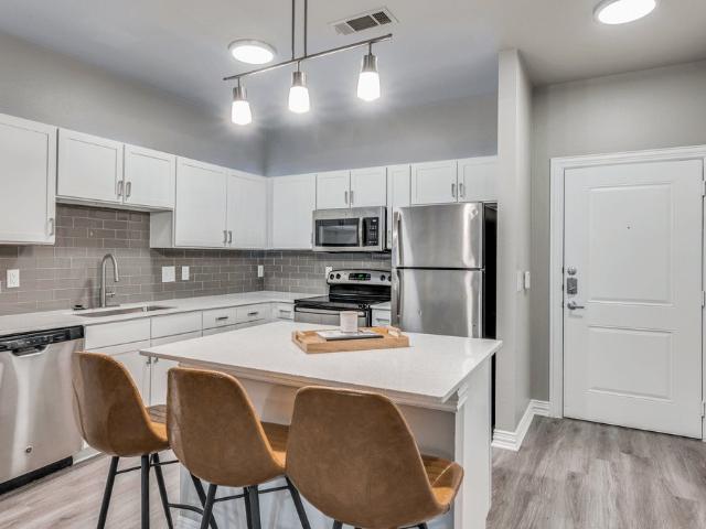 1 BR, 1 BA Apartment 5353 Las Colinas Boulevard Unit 1106, Irving, TX 75039