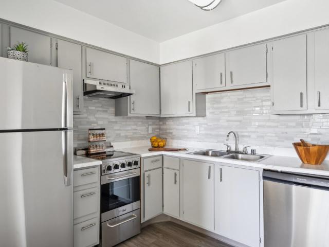 1 BR, 1 BA Apartment 535 S Mesa Hills Dr Unit 1415, El Paso, TX 79912
