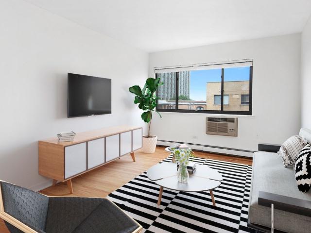 1 BR, 1 BA Apartment 536 W Addison St Unit 598, Chicago, IL 60613