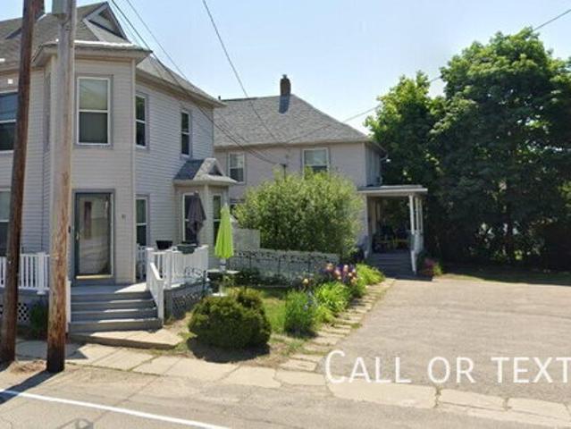 1 BR, 1 BA Apartment 53 Summer St Rochester, NH 03867