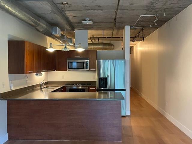 1 BR, 1 BA Apartment 645 West 9th Street, Unit 321, Los Angeles, CA 90015