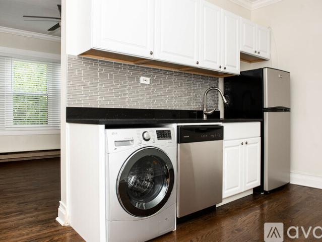 1 BR, 1 BA Apartment 648 W Roscoe St, Unit 648.5 #3N 1 Bed, Chicago, IL 60657