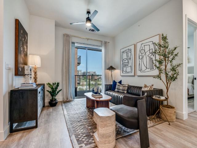 1 BR, 1 BA Apartment 650 East Sycamore Street Unit 1224, Denton, TX 76205