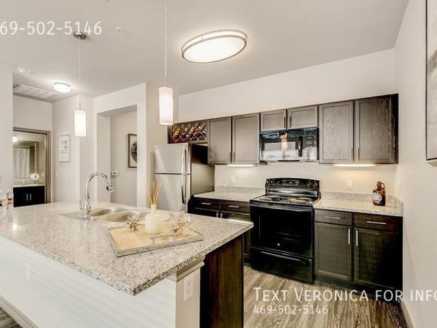 1 BR, 1 BA Apartment 650 S Main St, Ft. Worth, TX 76104