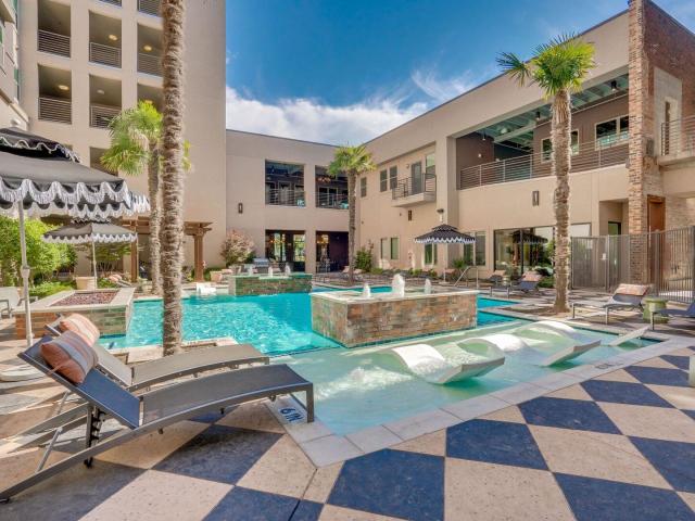 1 BR, 1 BA Apartment 650 S Main St Unit 1211, Fort Worth, TX 76104