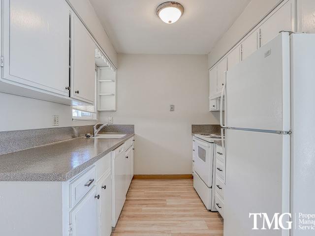 1 BR, 1 BA Apartment 6521 6539 North Albina Avenue Unit 6523, Portland, OR 97217