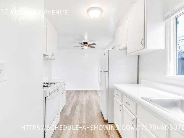 1 BR, 1 BA Apartment 6537 Woodley Avenue, Van Nuys, CA 91406