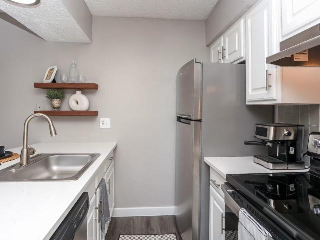 1 BR, 1 BA Apartment 6565 McCallum Blvd Unit 382, Dallas, TX 75252