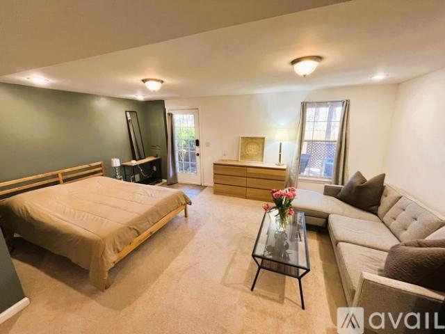 1 BR, 1 BA Apartment 6572 Kelsey Point Circle, Unit Basement, Alexandria, VA 22315