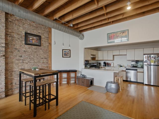 1 BR, 1 BA Apartment 660 West Grand, Chicago, IL 60654