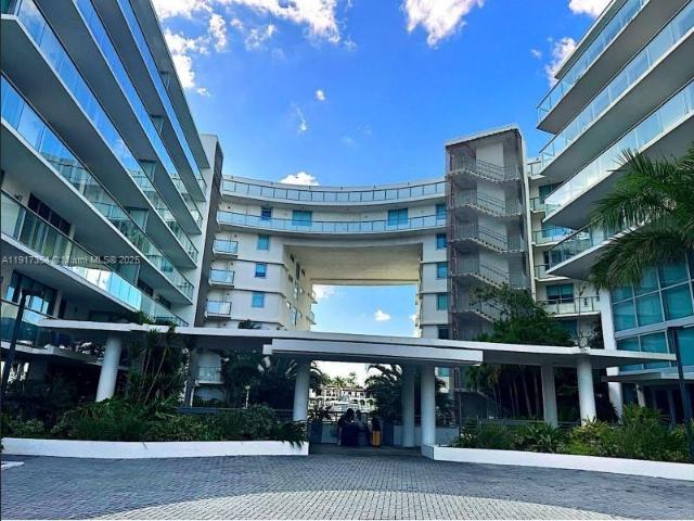 1 BR, 1 BA Apartment 6620 Indian Creek Drive, Miami Beach, FL 33141