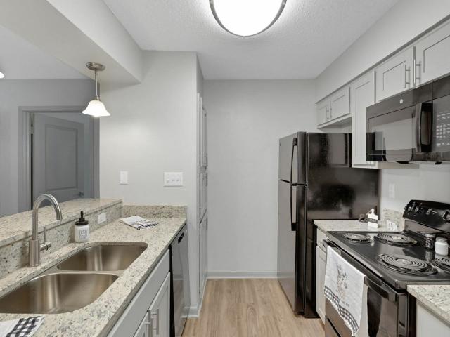 1 BR, 1 BA Apartment 6620 Old Madison Pike Unit 1106, Huntsville, AL 35806