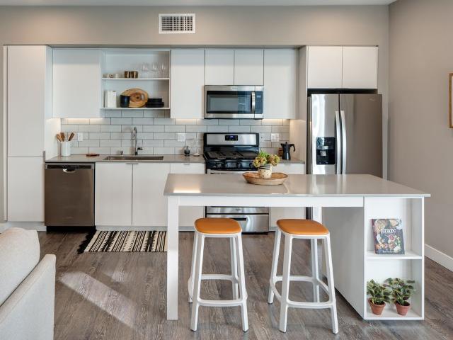 1 BR, 1 BA Apartment 6677w Santa Monica Boulevard Unit 004 4816, Los Angeles, CA 90038