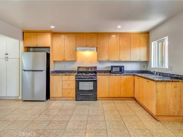 1 BR, 1 BA Apartment 6735 Elmer Avenue, North Hollywood, CA 91606