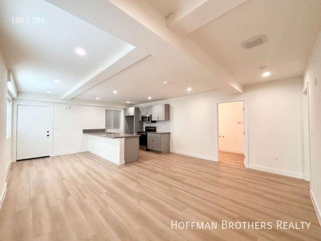 1 BR, 1 BA Apartment 6738 Independence Ave, Canoga Park, CA 91303