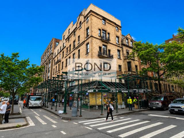 1 BR, 1 BA Apartment 67 West 73 Street, New York, NY 10023