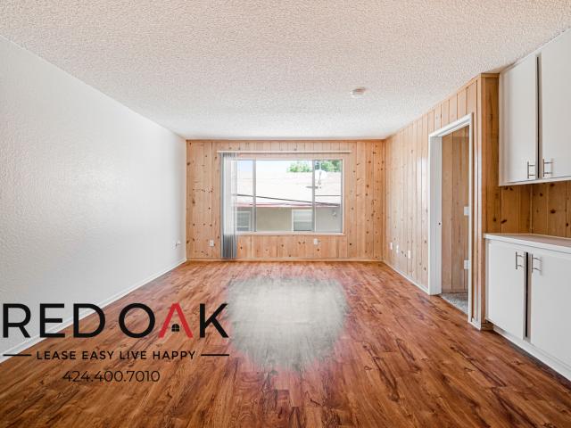 1 BR, 1 BA Apartment 6929 Kester Ave, Van Nuys, CA 91405