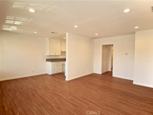 1 BR, 1 BA Apartment 6951 Simpson Ave, North Hollywood, CA 91605