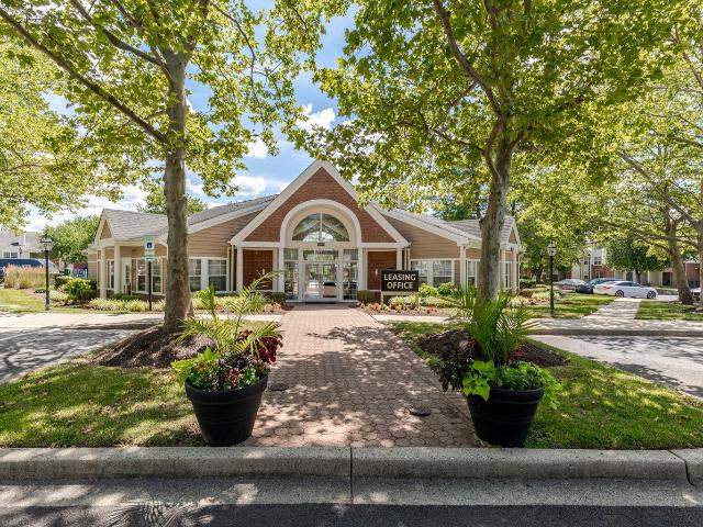 1 BR, 1 BA Apartment 6959 Castle Court Unit 71R103, Frederick, MD 21703