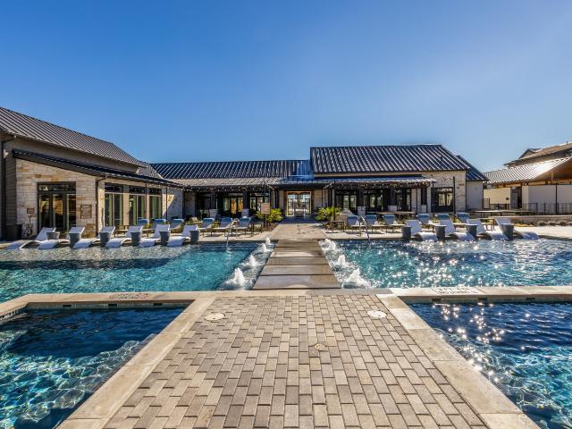 1 BR, 1 BA Apartment 6001 Ed Bluestein Blvd, Austin, TX 78723