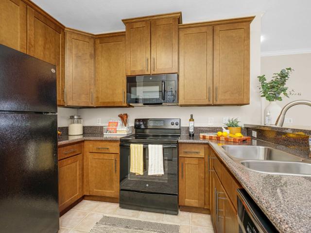 1 BR, 1 BA Apartment 6001 Medici Court Unit 201, Sarasota, FL 34243