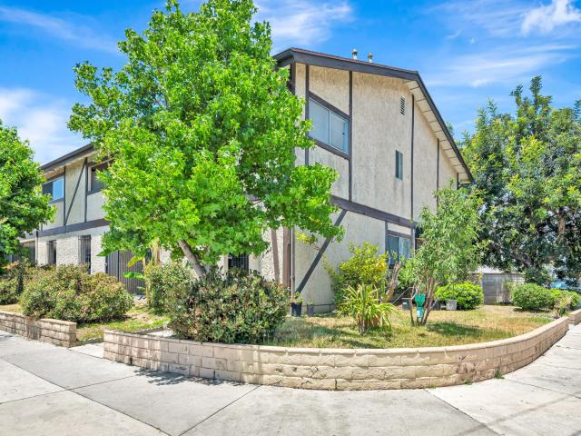 1 BR, 1 BA Apartment 6003 Craner Ave, North Hollywood, CA 91606