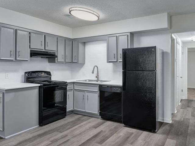 1 BR, 1 BA Apartment 600 Camelot Drive Unit 206, Athens, AL 35611