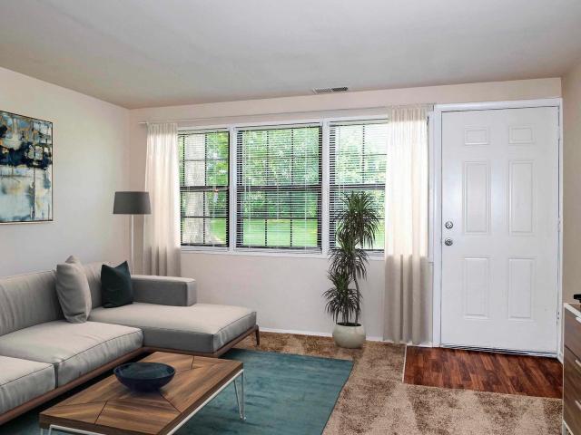 1 BR, 1 BA Apartment 600 Fifth Ave Unit 720, Halethorpe, MD 21227