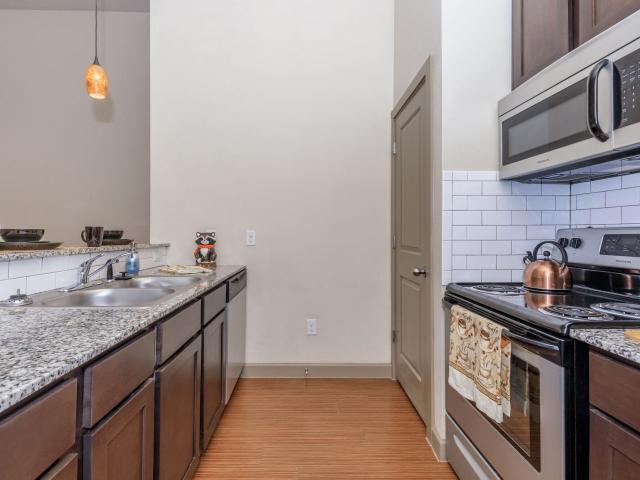 1 BR, 1 BA Apartment 600 Franklin Ave Unit 206, Waco, TX 76701