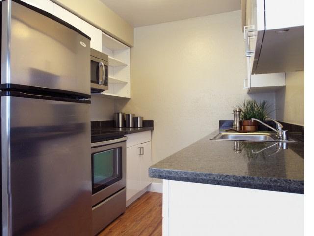 1 BR, 1 BA Apartment 600 North Whisman Road Unit 10, Mountain View, CA 94043