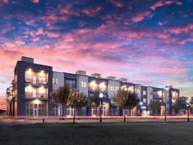 1 BR, 1 BA Apartment 601 North Oak Street Unit 219, Roanoke, TX 76262